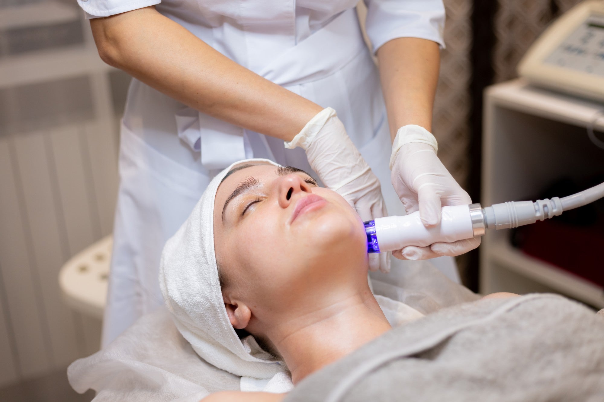 Everything You Need to Know About The Hottest Korean Laser Lifting Pro ...